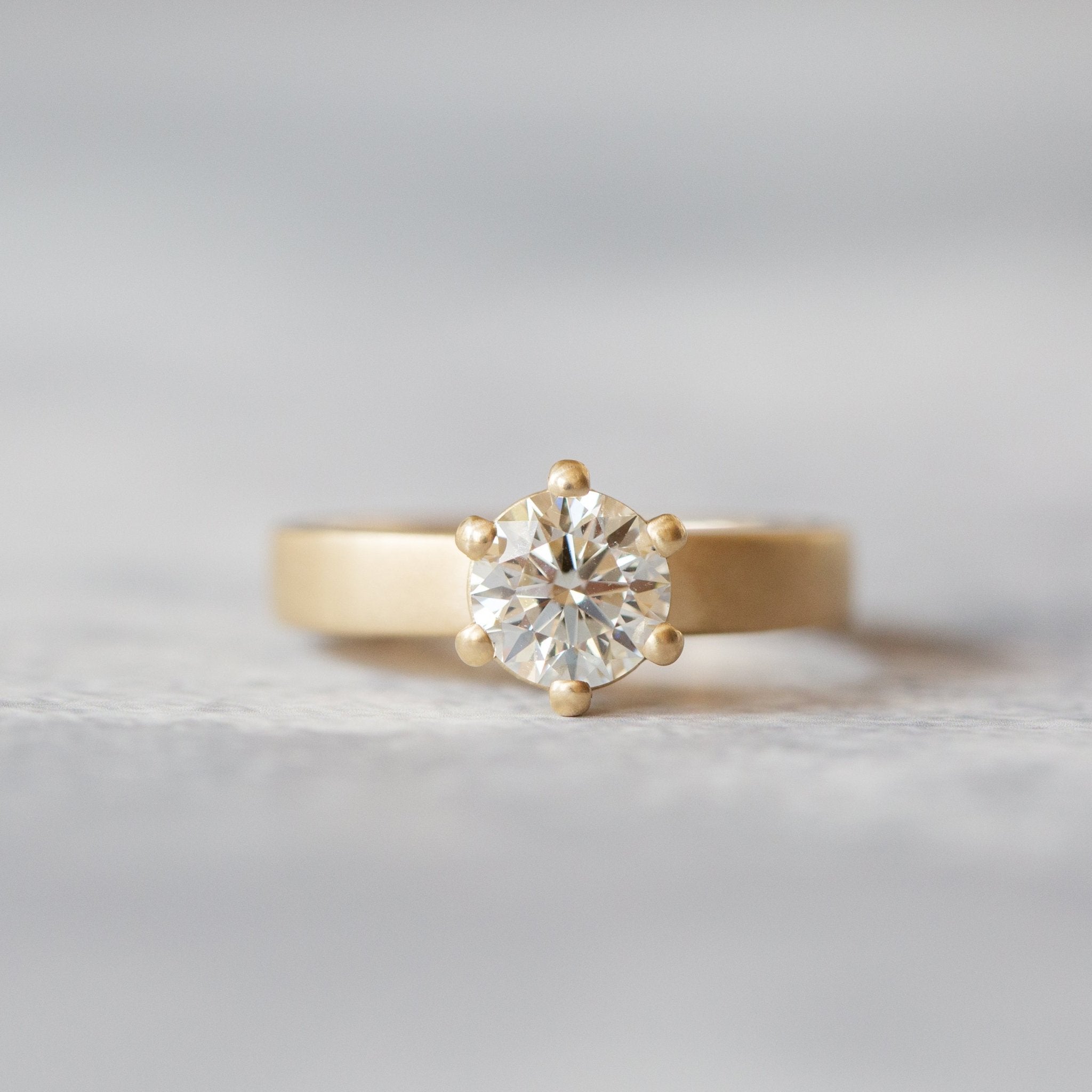 The 1ct Minimalist Solitaire – W.R. Metalarts